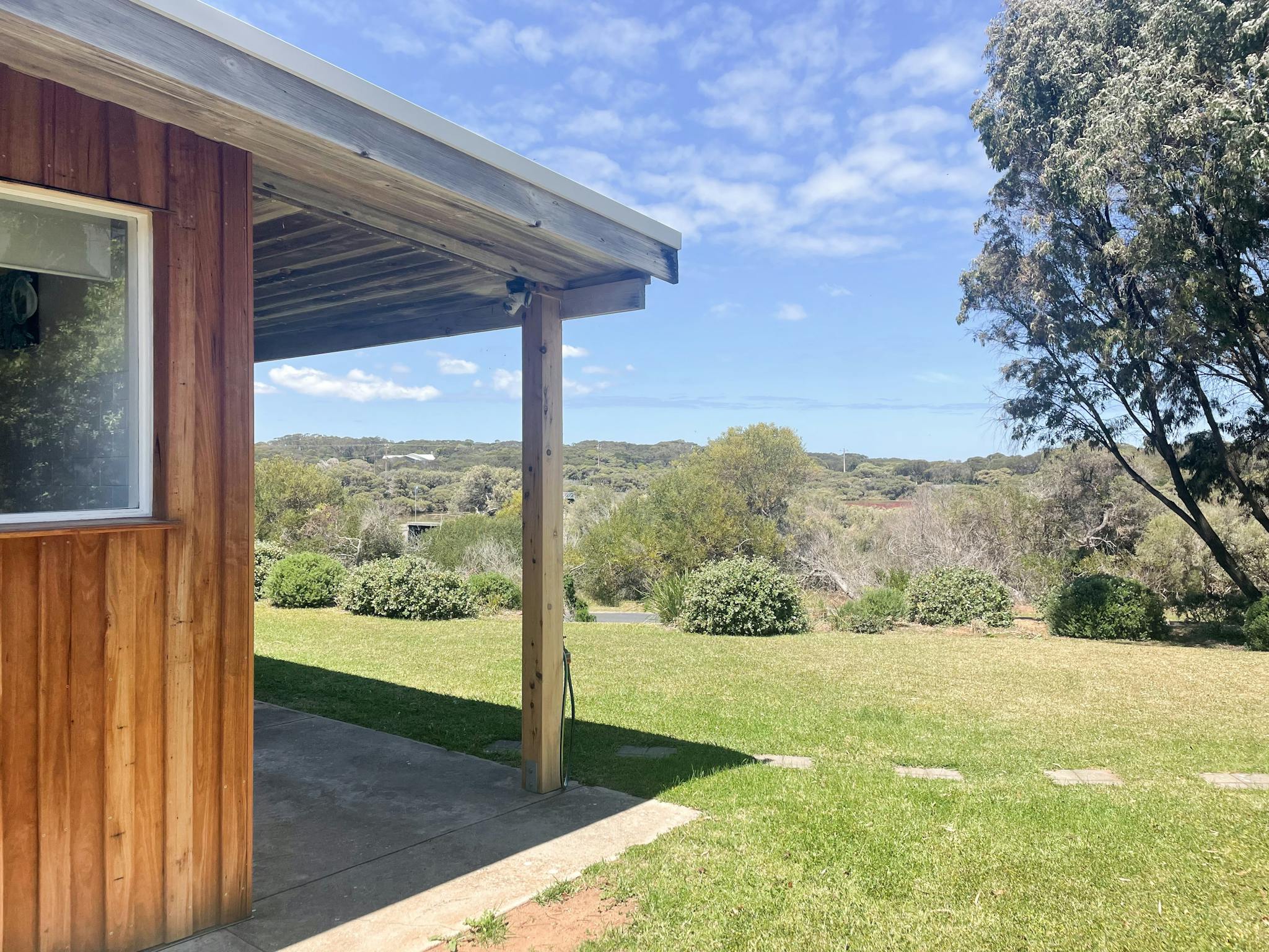Fox Lake Hut - Limestone Coast